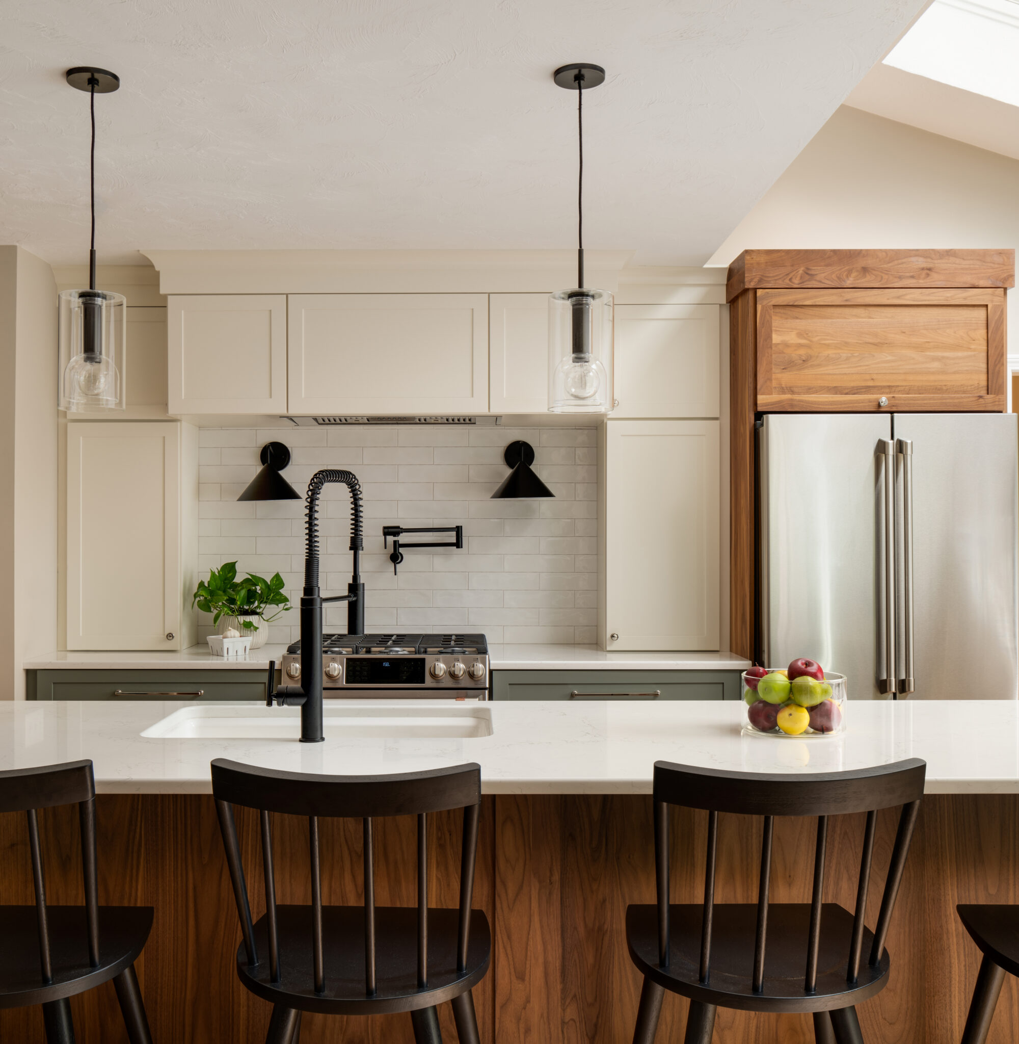 Custom Home Lighting Plans: Why We Hire Lighting Designers